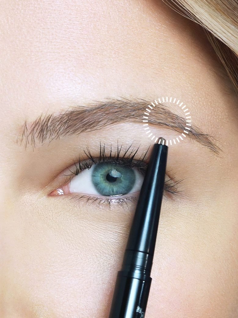 How to shape eyebrows | Tips by Maybelline Master